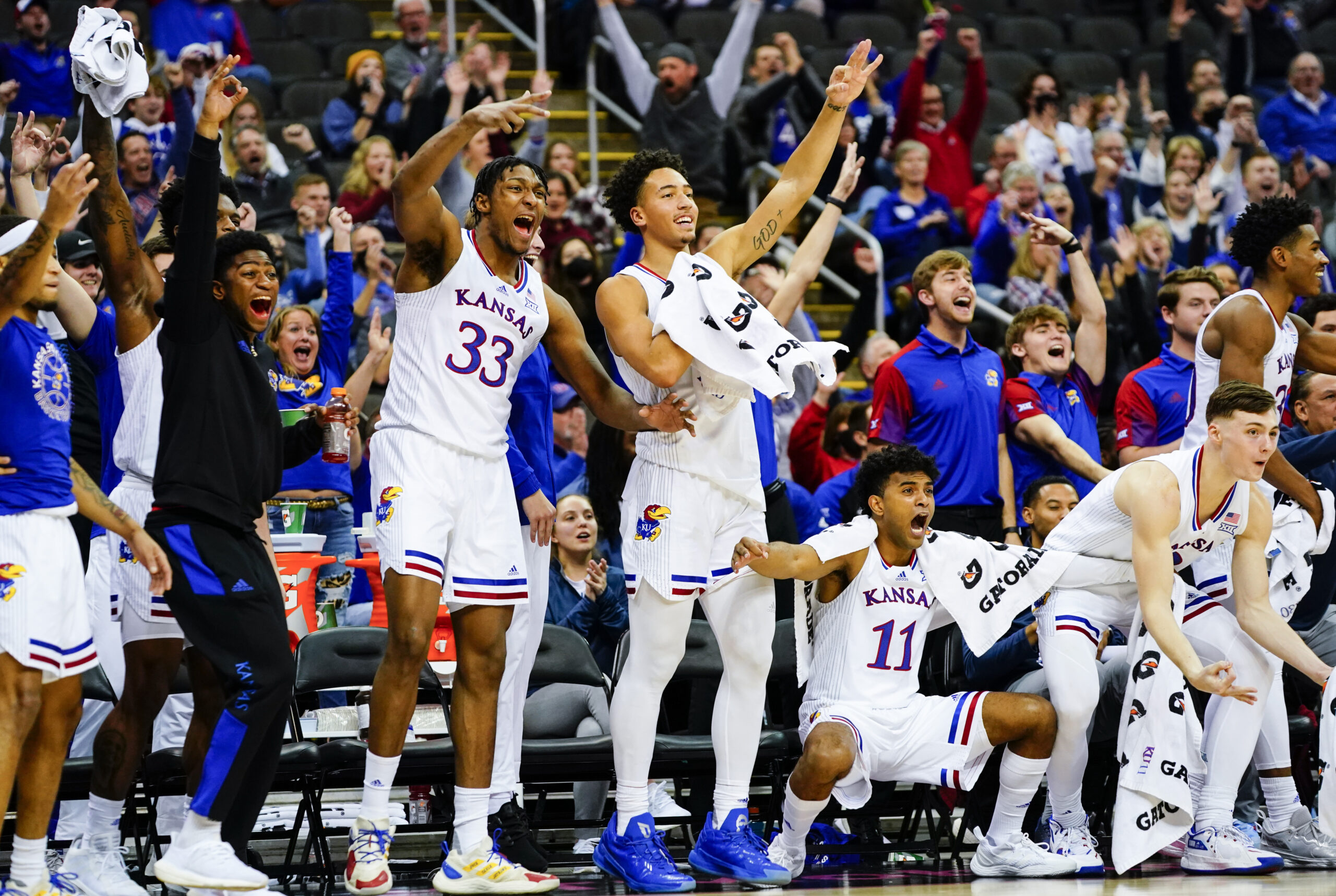 Kansas basketball lands No. 1 seed in Midwest region of 2022 NCAA ...